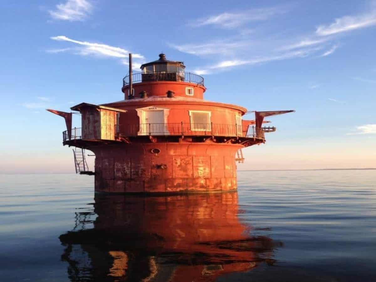 Not Too Late to Make Your Bid for 144-Year-Old Bay Lighthouse ...