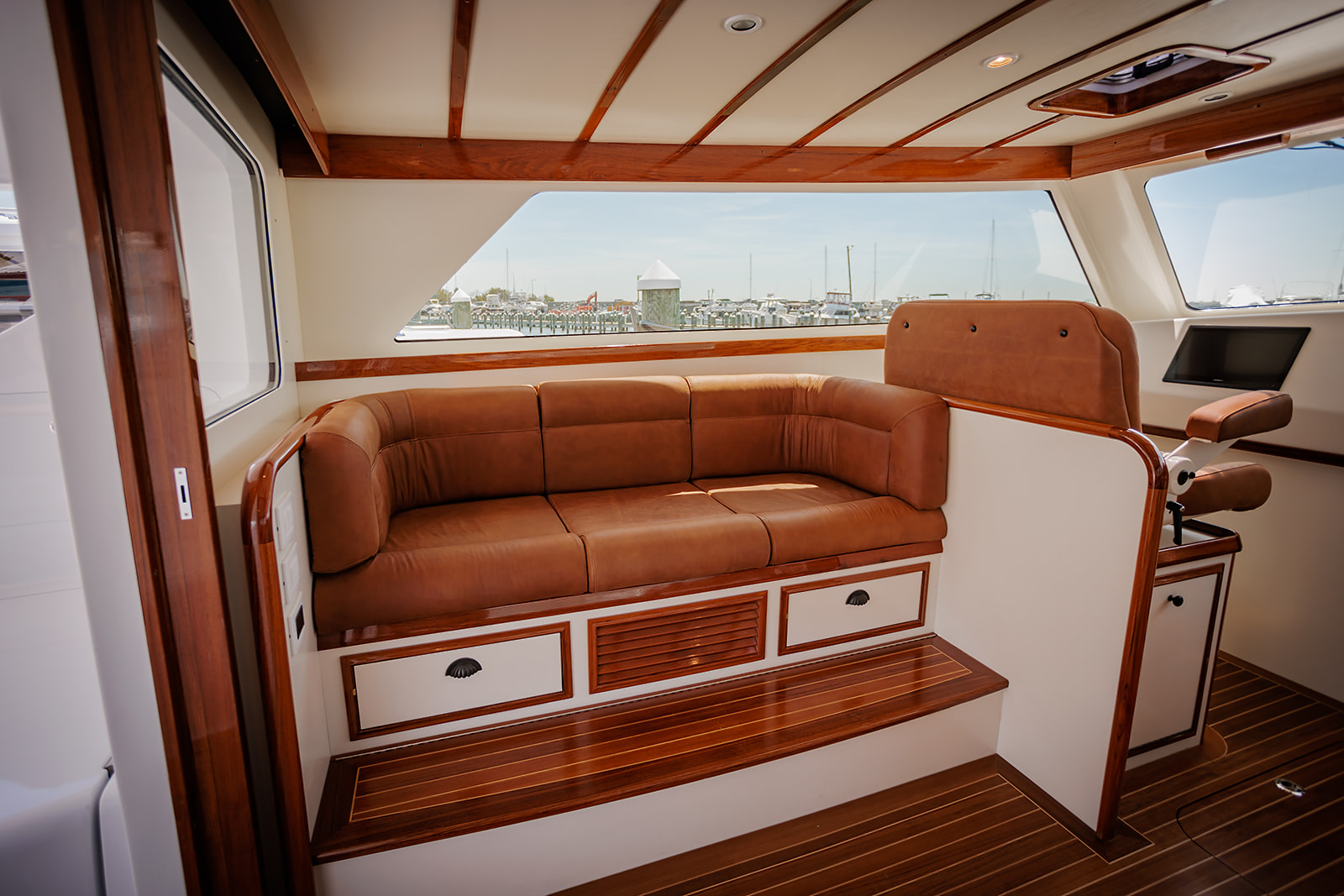 A Dream Team Produces the Chesapeake’s Fastest Deadrise | Chesapeake ...