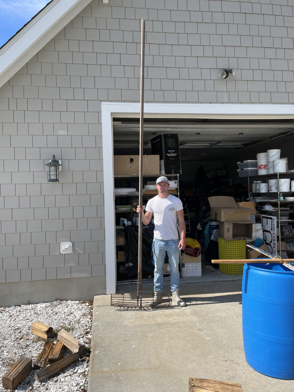 Tonging for Oysters | Chesapeake Bay Magazine