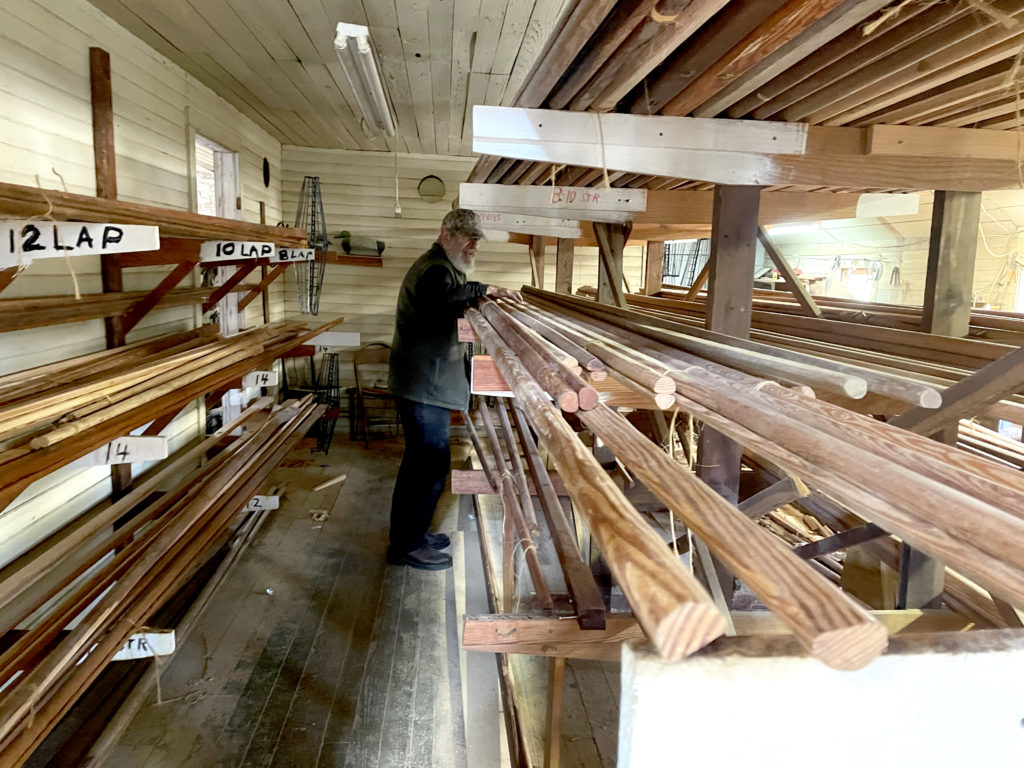 Tonging for Oysters | Chesapeake Bay Magazine