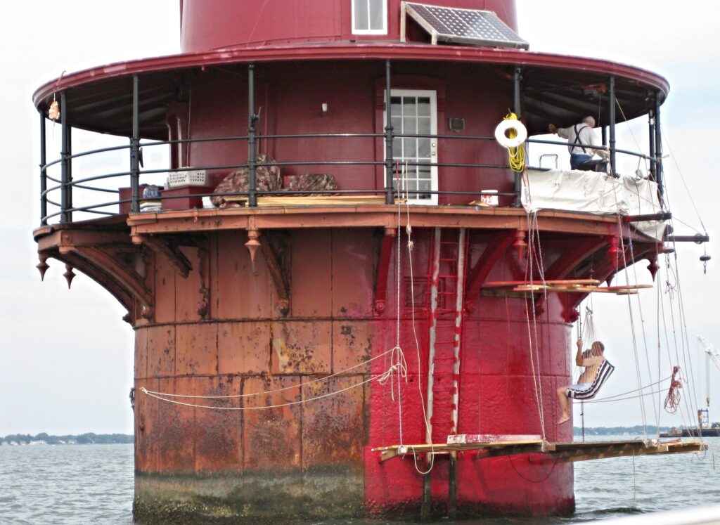 Saviors of the Lights: The Chesapeake's Brave Lighthouse Buyers ...