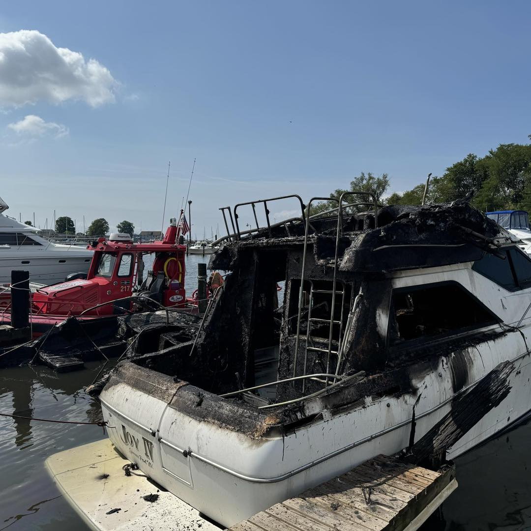 PHOTOS: Boats Catch Fire in Sparrows Point, Boaters Rescued Near C&D ...