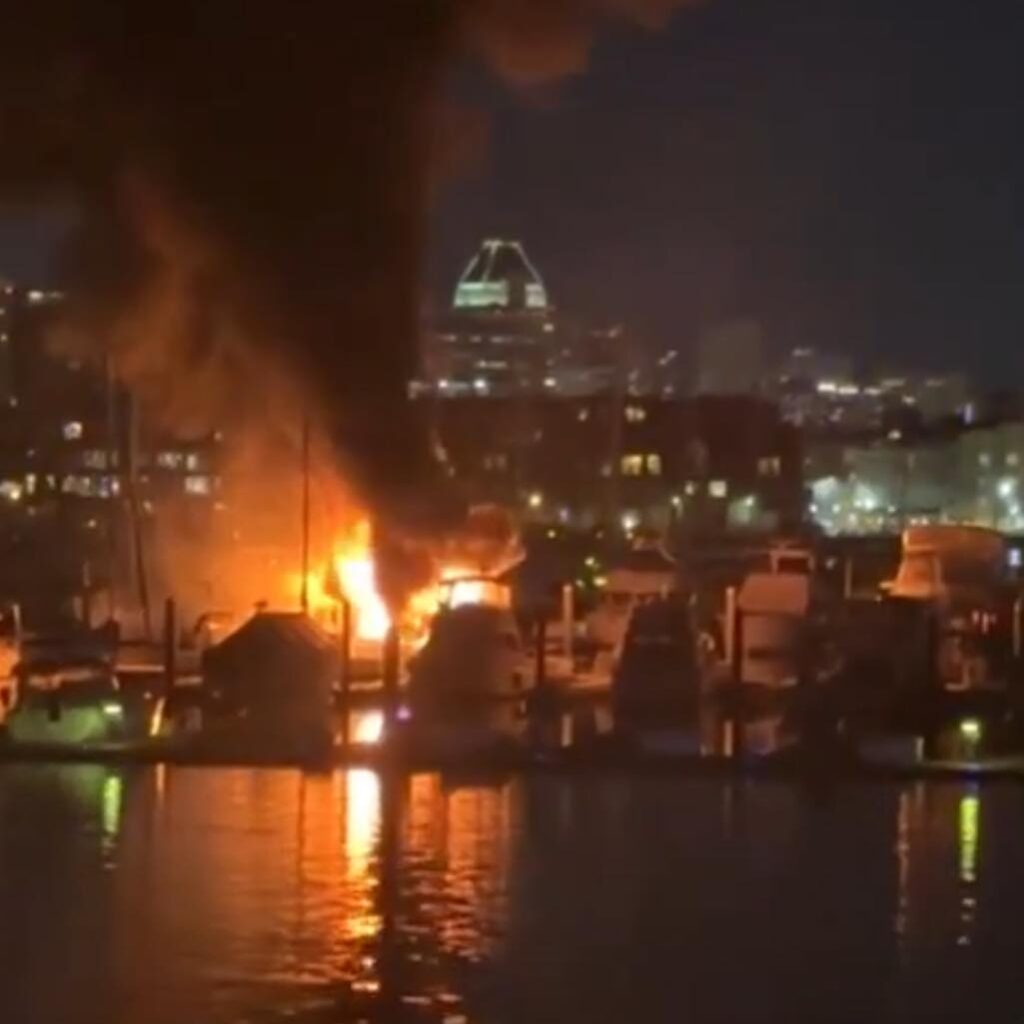 Three Recent Boat Fires in Marina Slips Prompt Warnings | Chesapeake ...