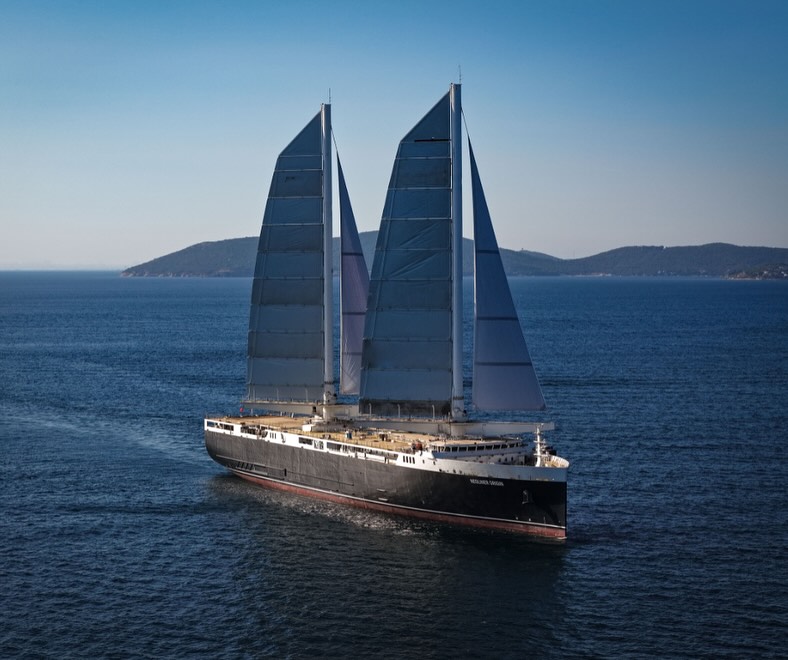 World's Largest Sailing Cargo Ship Arrives in Baltimore in Maiden ...