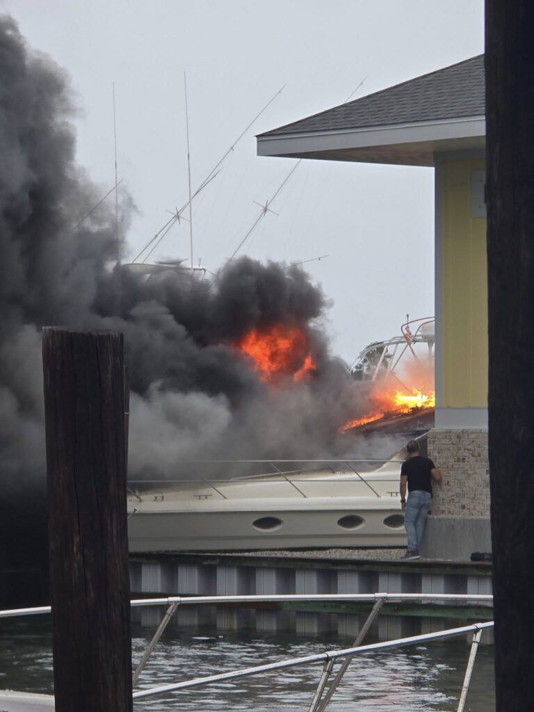Photos: 3 Vessels Damaged in Boat Fire near Popular Hampton Roads ...